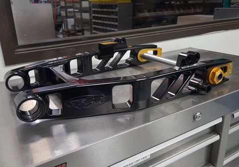 TRAC DYNAMICS BILLET SERIES RACER HARLEY DYNA SWINGARM – The Speed Shop
